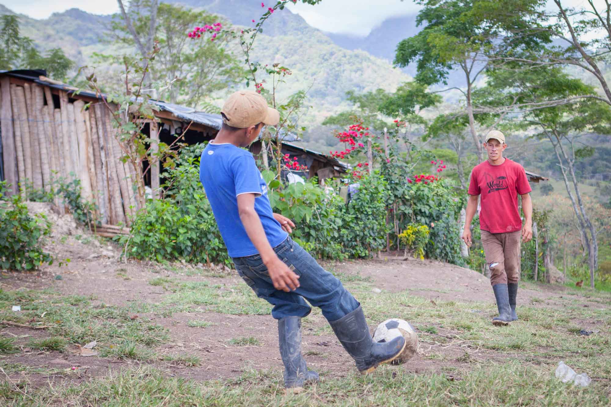 Helping Rural Poor Nicaragua: Efrain and Orbelinda's Story